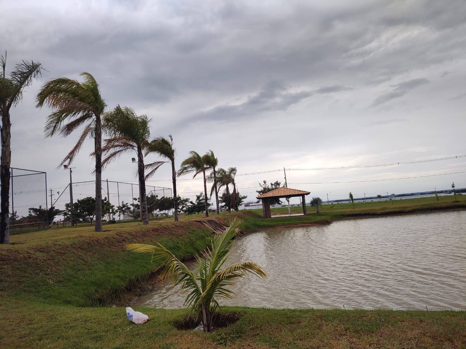 TERRNO NO RESIDENCIAL BELA VISTA EM PANORAMA - 1637